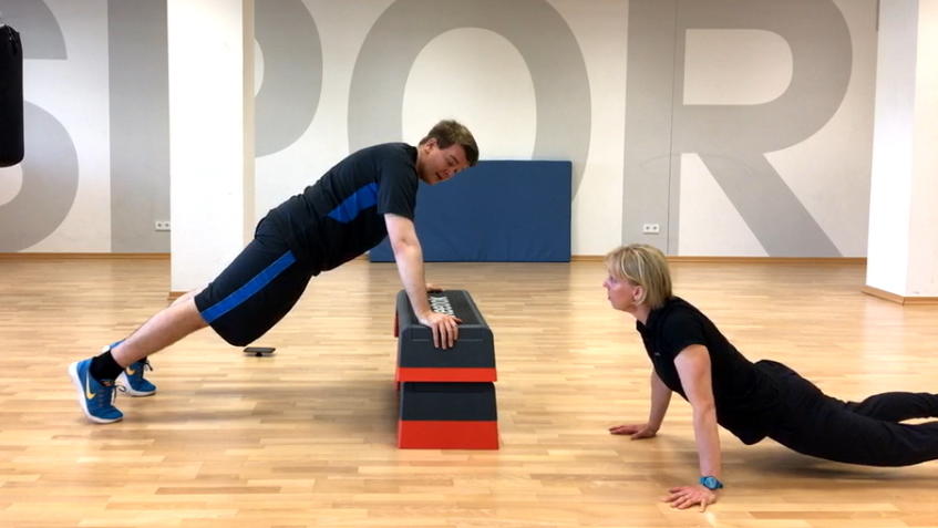 'Fit mit RTL': Fitness-Workout Teil 2 : #Fitness Workout 2: Live ...