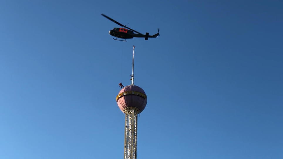 Besucher aus 60 Metern Höhe gerettet: Freizeitpark in Geiselwind | RTL News