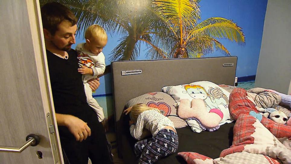 Papa David kommt an seine Grenzen: Die 4-jährige Zoey macht es David ...