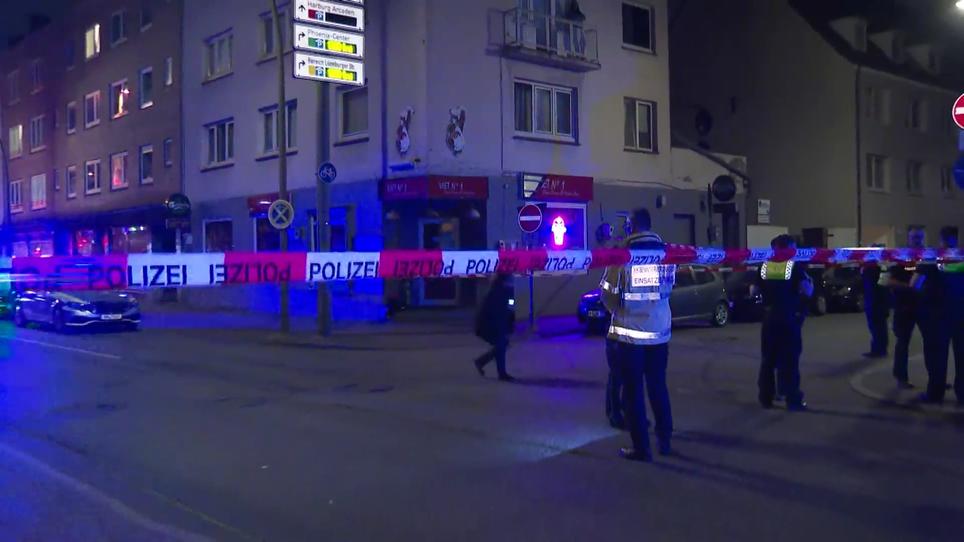 Messer-Attacke in Hamburg: Mann (56) verblutet auf offener Straße | RTL.de