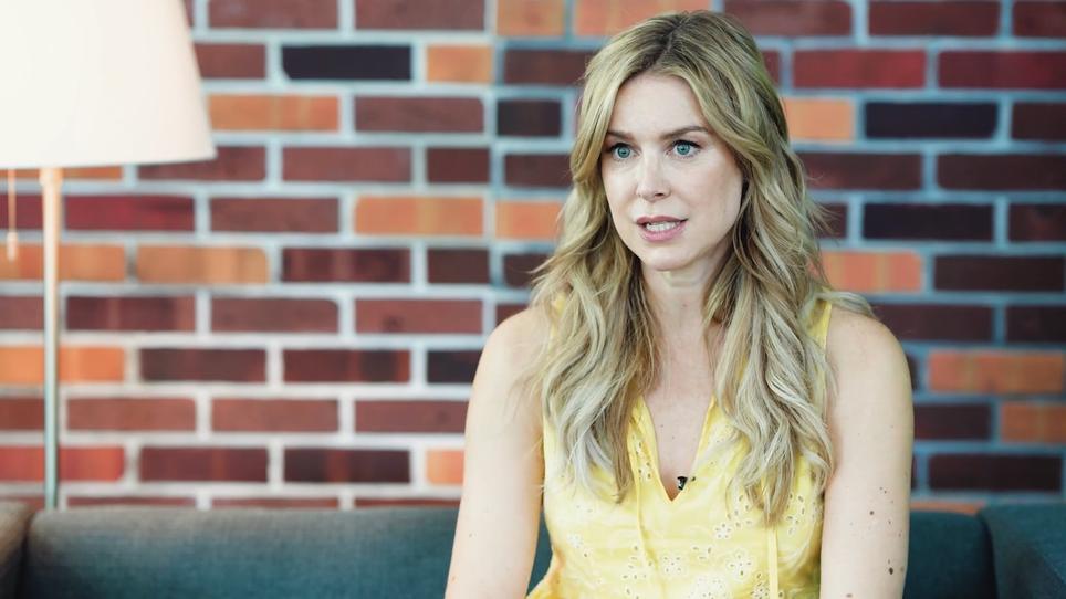 GZSZ-Rolle hat sich extrem verändert: Nina Ensmann wirft einen Blick ...