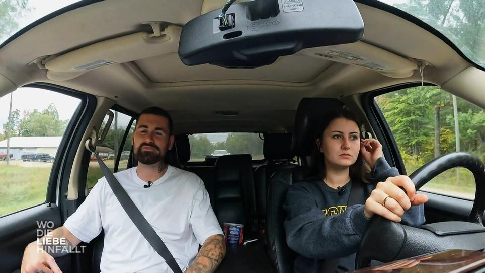 In Michigan: Rebecca und Corey machen einen Shopping-Trip | RTL.de